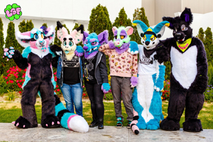 Custom Critters – InFurNation